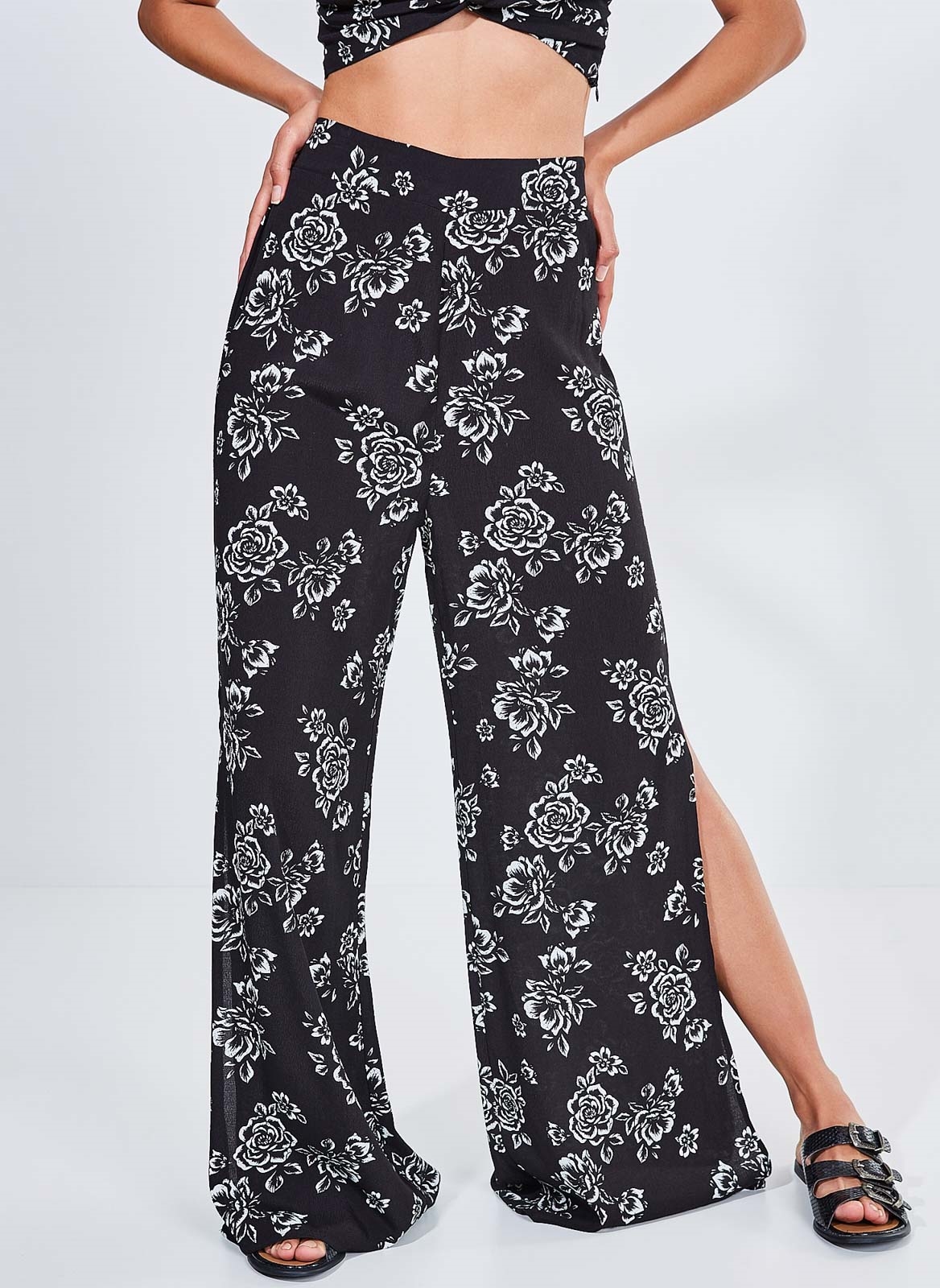 Calça pantalona: prática e cheia de estilo! Confira as novidades